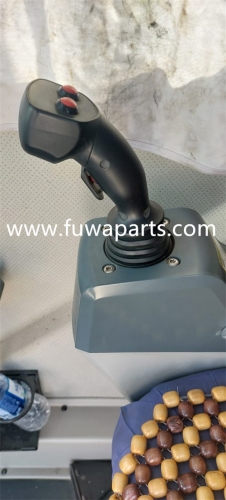 XCMG XCT100L7,801541886.left bus lever. 801541947,right bus lever.XCMG ...